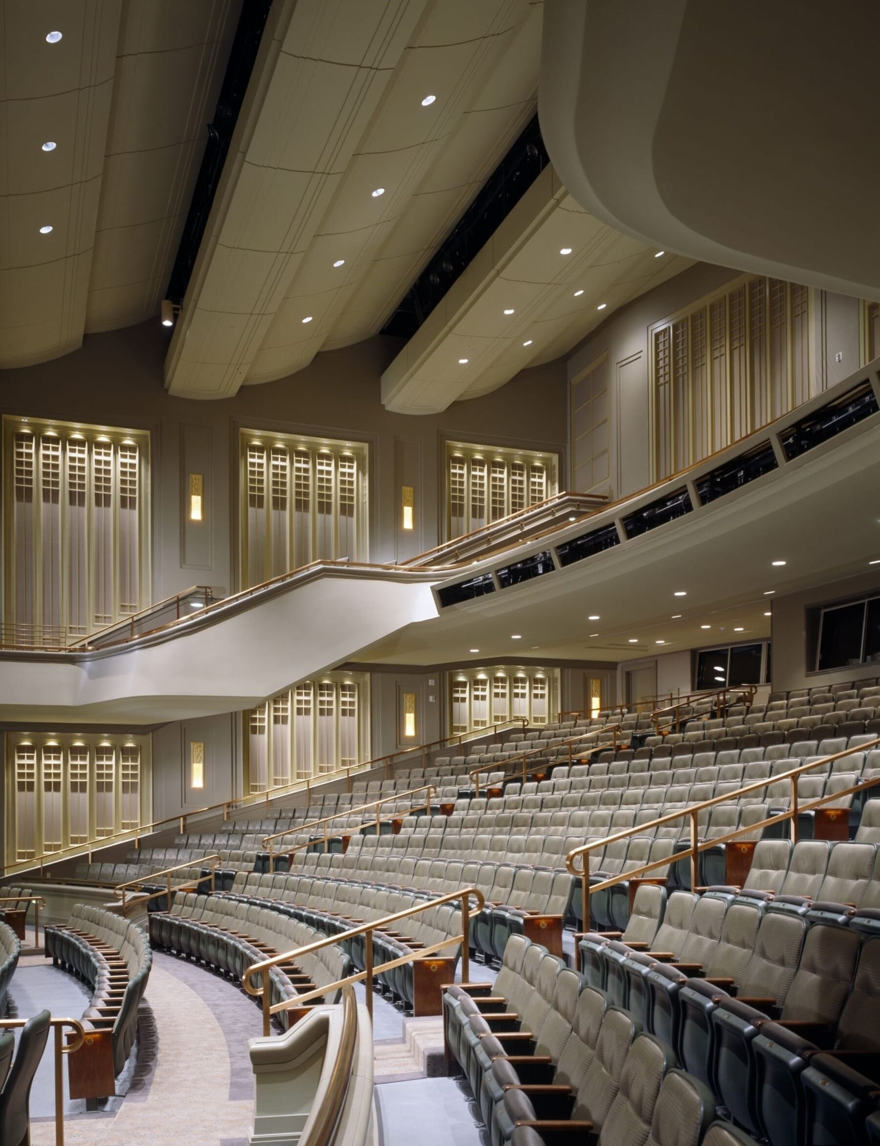 The Church of Jesus Christ of Latter-day Saints, Conference Center ...
